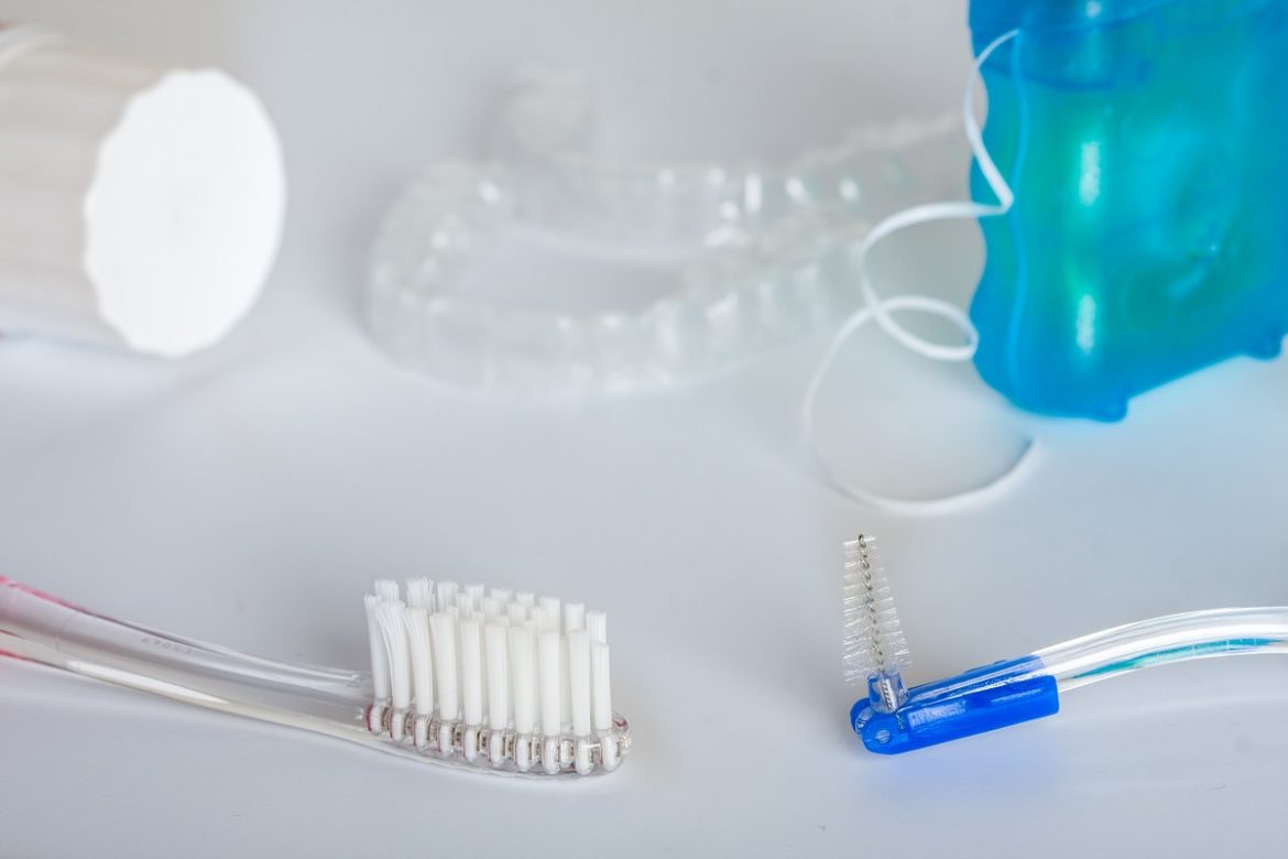 How to Properly Clean Your Retainers - 2024 Guide - Health Care Reform